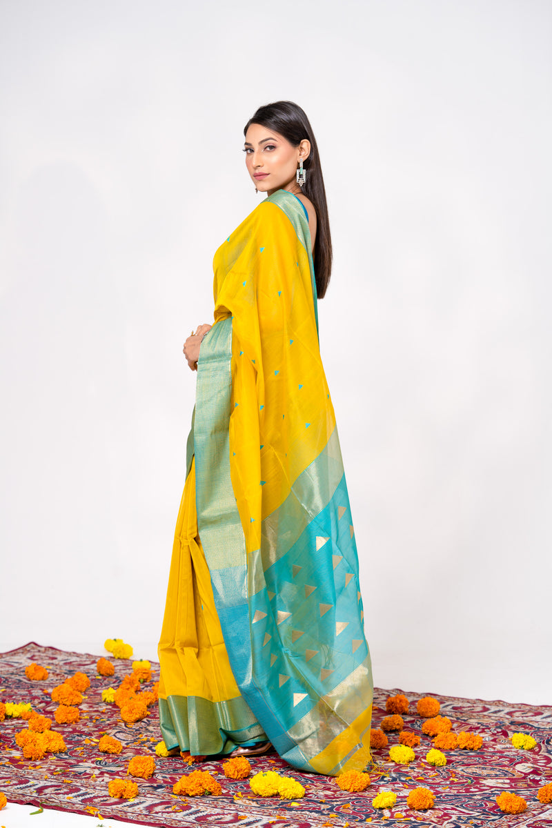 Triangular Motif Dual Color Saree - Buy Online India – Varanane Sarees